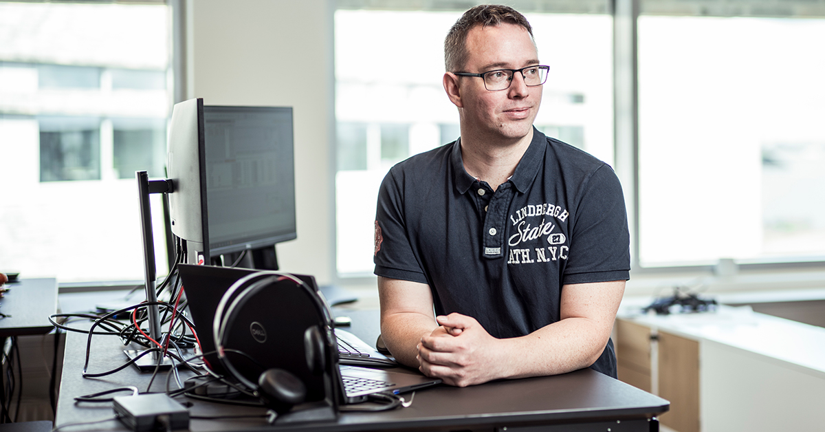 Morten tænker, før han taler - HK